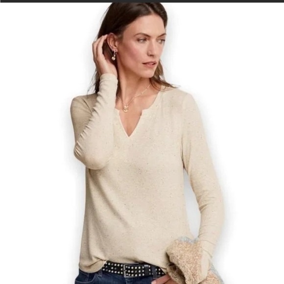 CAbi | Tops | Cabi Simple Tee | Poshmark